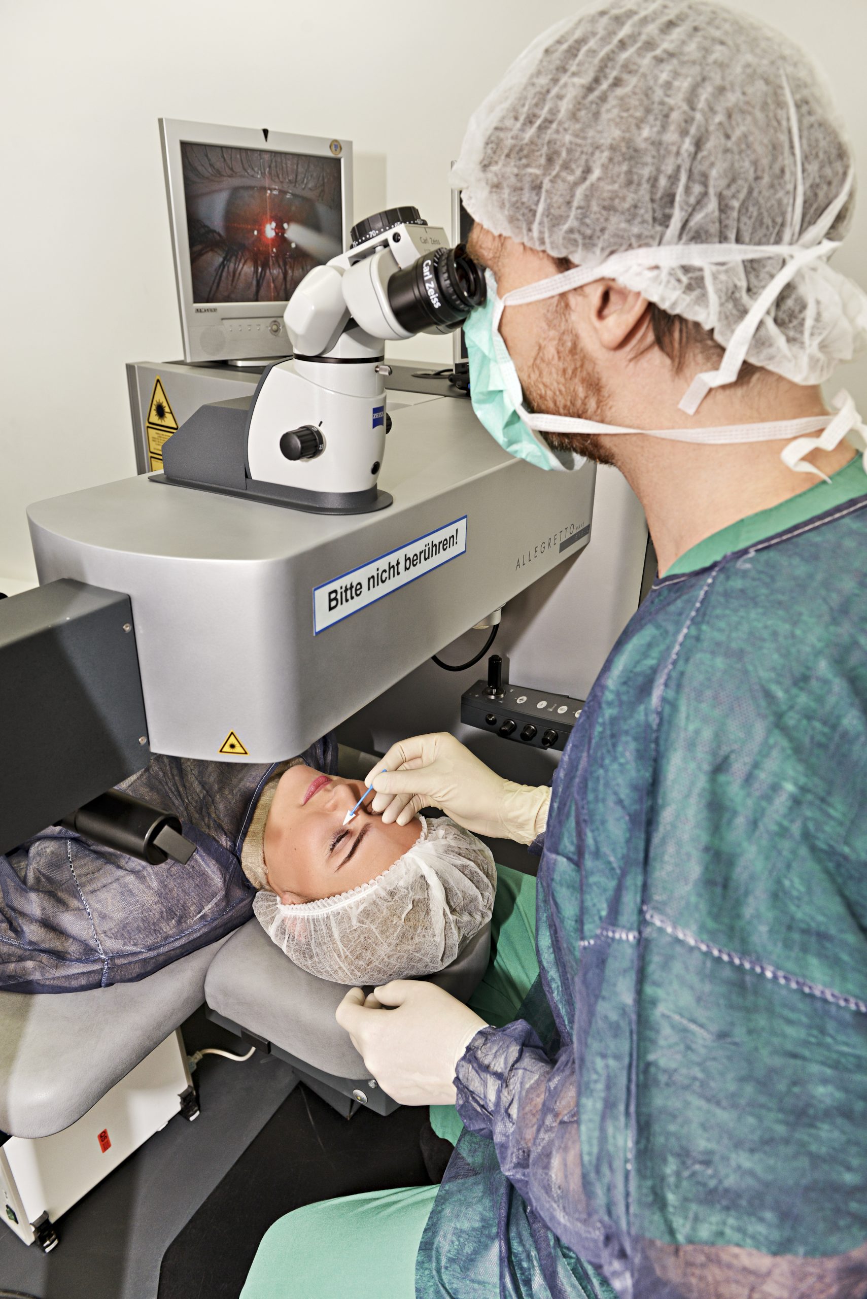 Augenlaser und LASIK in Düsseldorf Zentrum Praxis Zeitz Franko Zeitz